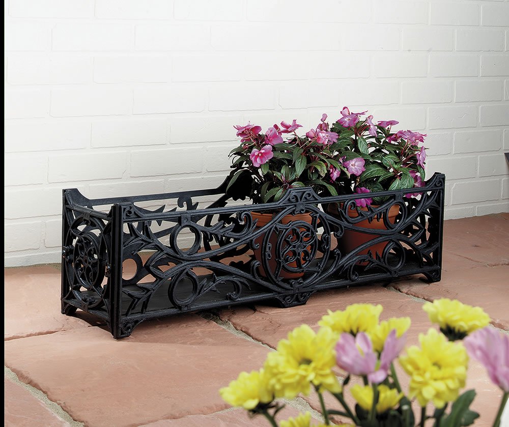 Selections STRATFORD PLANTER – thegardentools